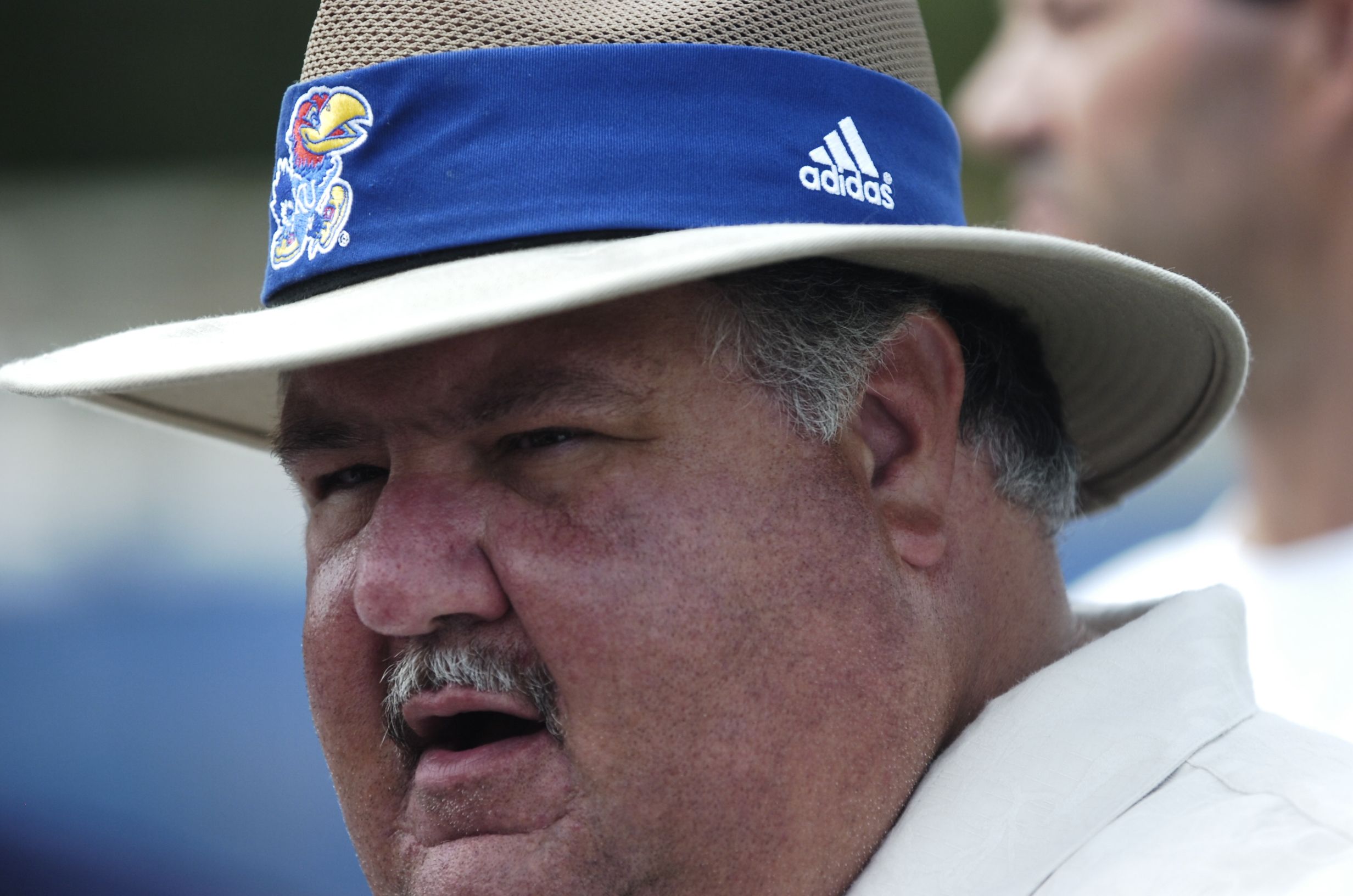 Mangino’s contract outlines probe | News, Sports, Jobs - Lawrence ...